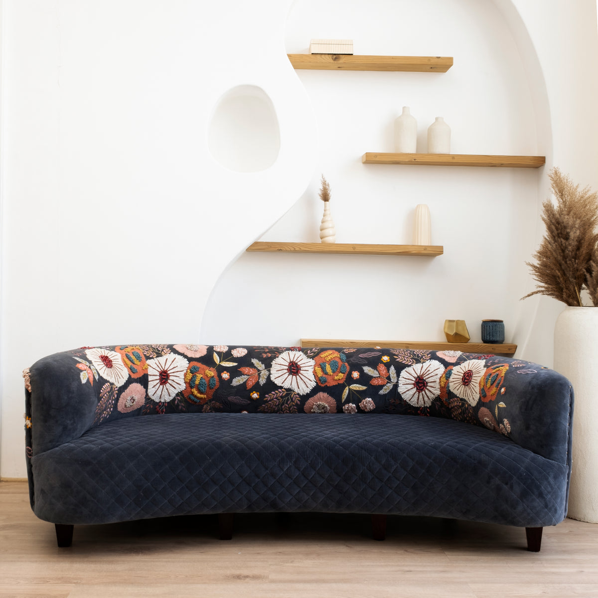 The Blute Sofa – Studiobyagni